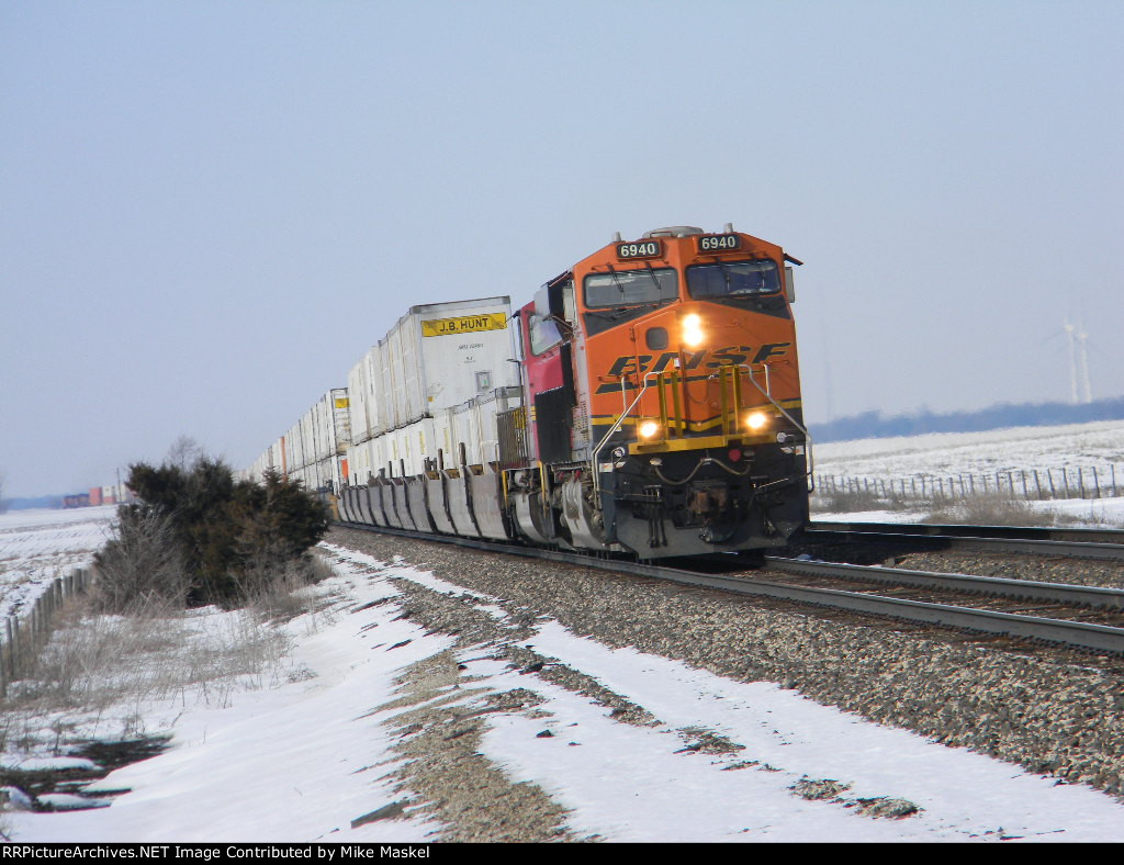 BNSF 6940